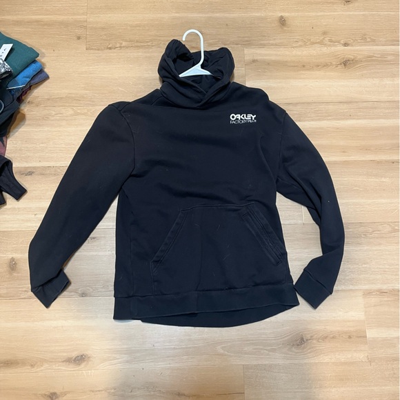 Oakley | Shirts | Oakley Midnight Black Pullover | Poshmark